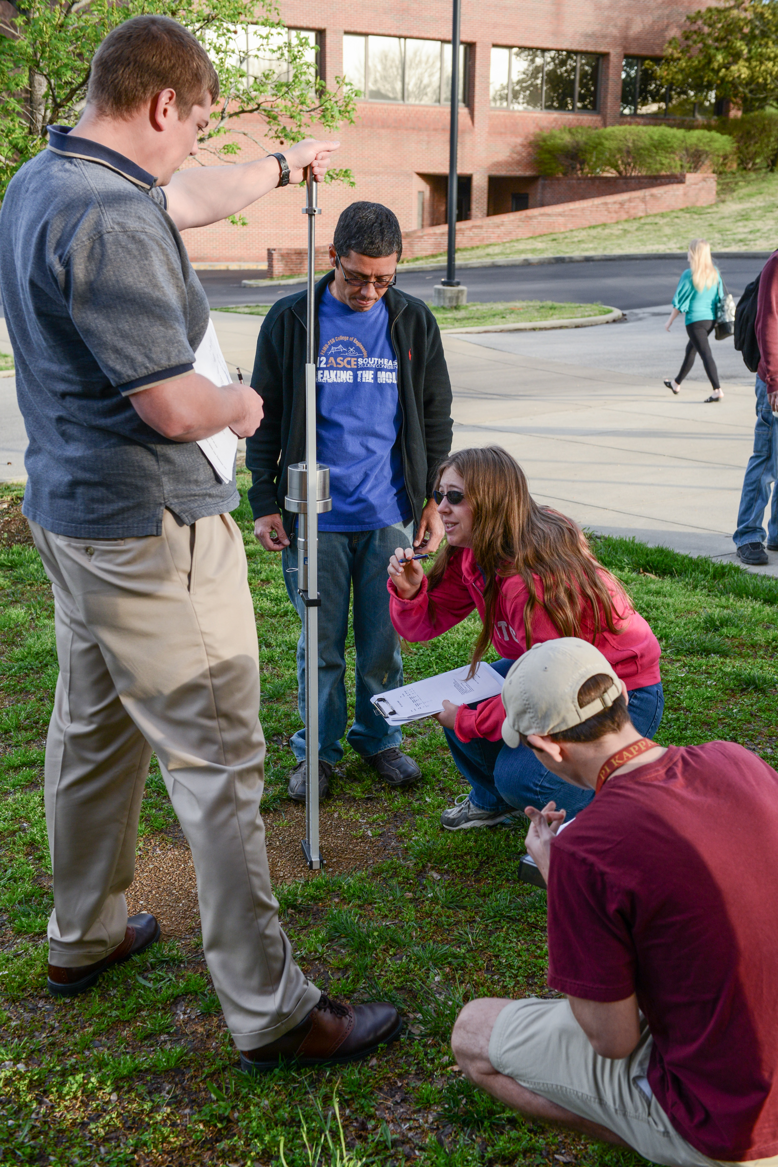Soil Mechanics Laboratory – vulcanhammer.net